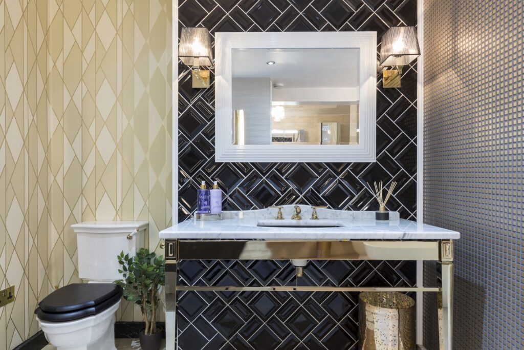Luxury Bathroom Showroom Putney | Bathrooms Fitters and Installation...