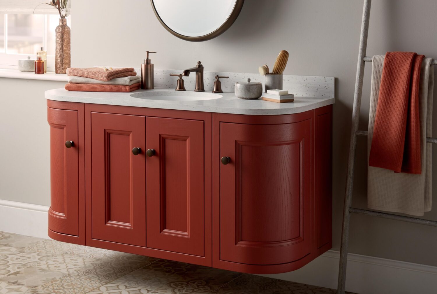 Tetbury Curved - | Kallums Bathrooms